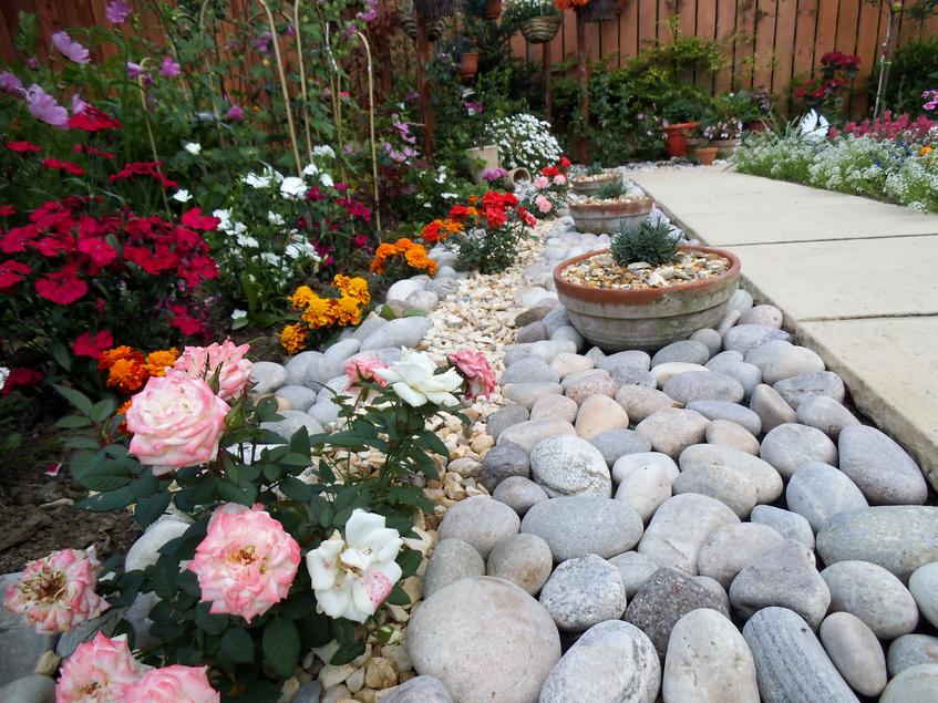 Nature’s Finishing Touch: Stunning Pebbles and Cobbles for Your Garden ...